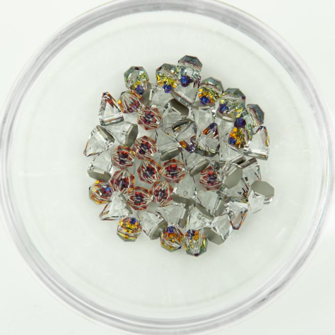 Swarovski Round Spike Sew On Stone 7mm x 7mm Crystal Volcano (001VOL ...